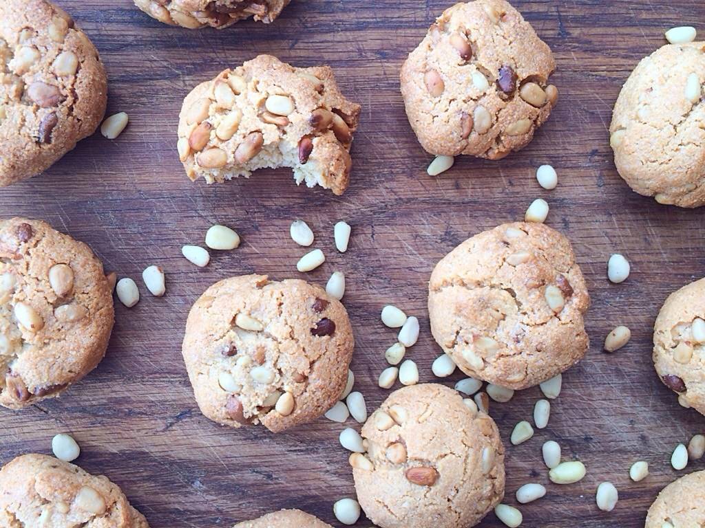 Italian Almond Biscuits with Pine Nuts - Siberian Pine Nut Oil in USA